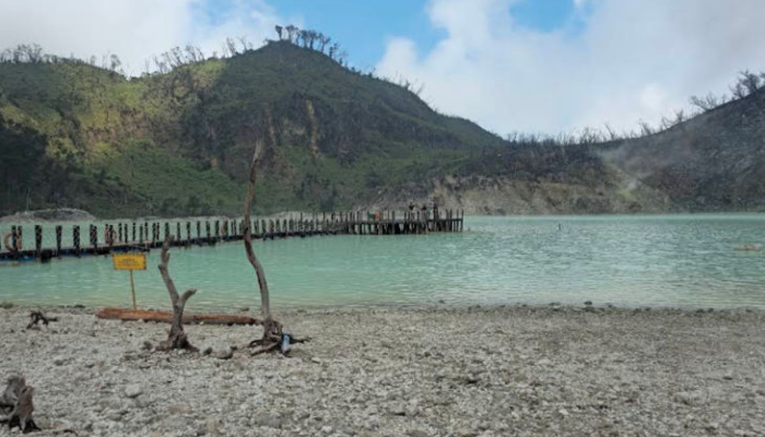 Kawah Rengganis Bandung, Wisata Alam di Rancabali yang Tak Boleh ...