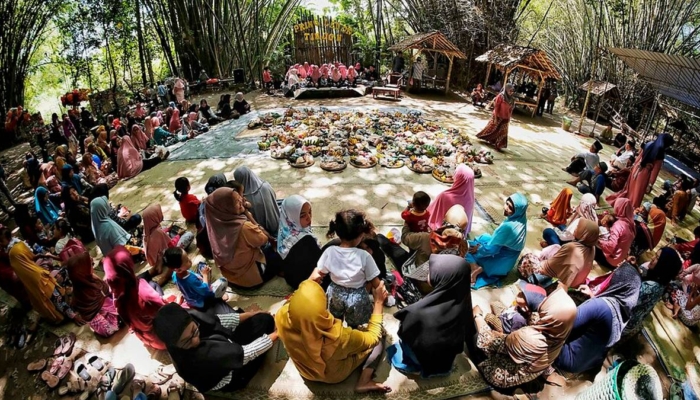 Di Lereng Gunung Sumbing, Tradisi Srobong Gobag Masih Dijaga sebagai ...