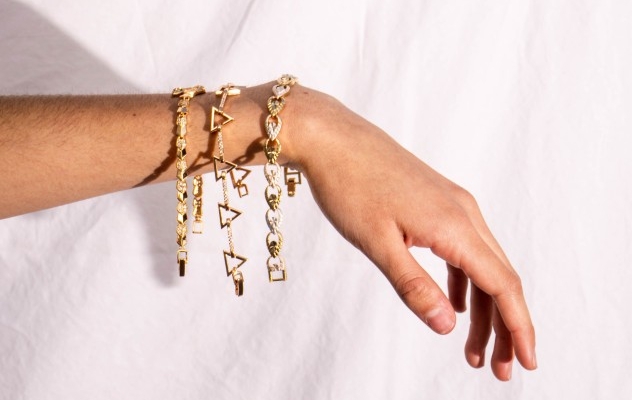 7 Model Gelang Emas Terbaru yang Bisa Jadi Inspirasi – KOMBI.ID